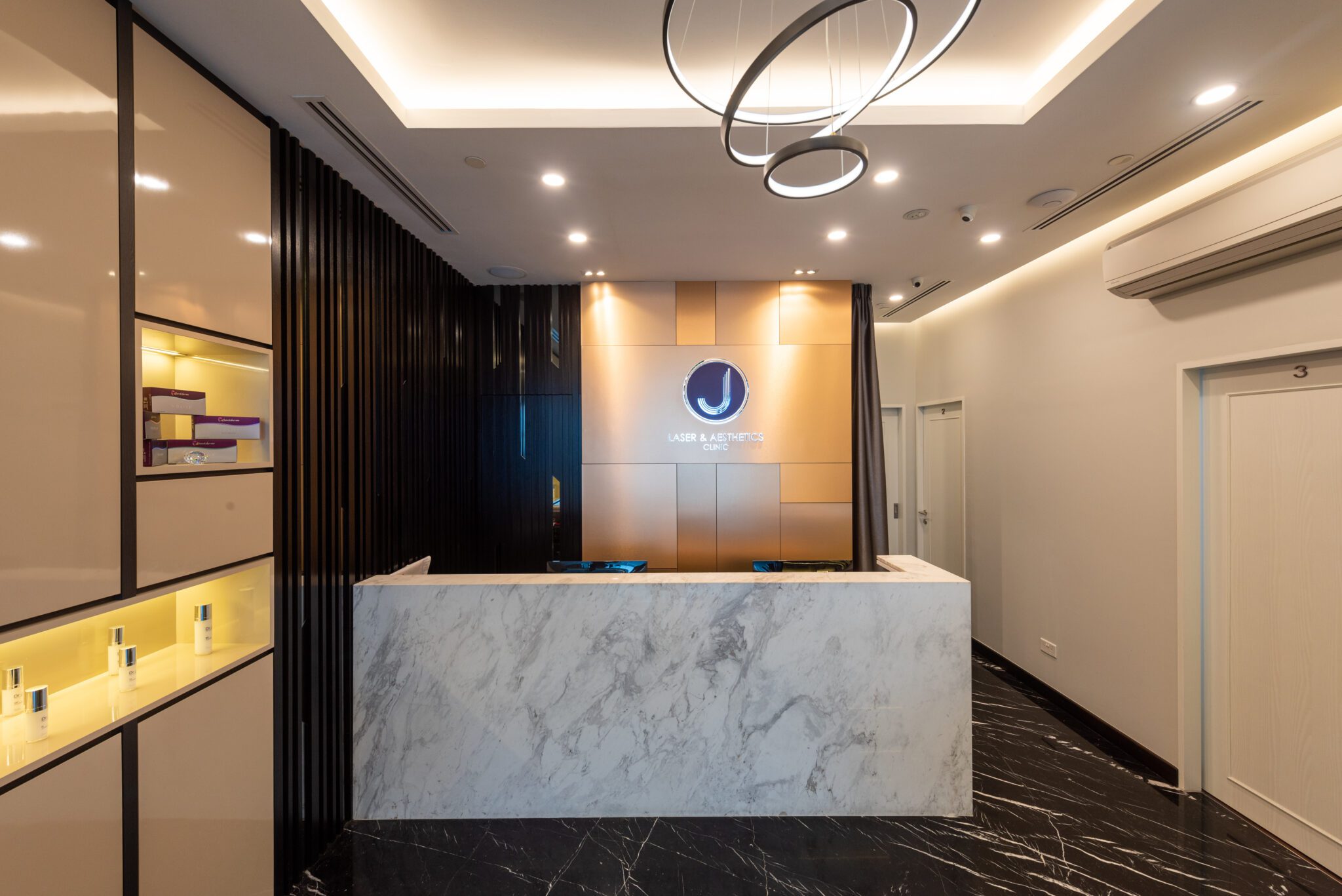 Aesthetic Doctor Ngiam Juzheng - J Laser and Aesthetics Clinic