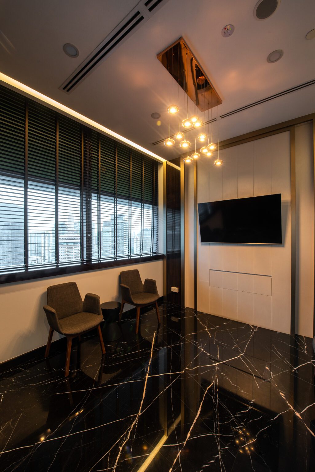 Aesthetic Doctor Ngiam Juzheng - J Laser and Aesthetics Clinic